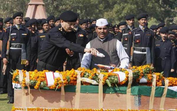 Hav Gajender Singh Bisht AC - Honourpoint